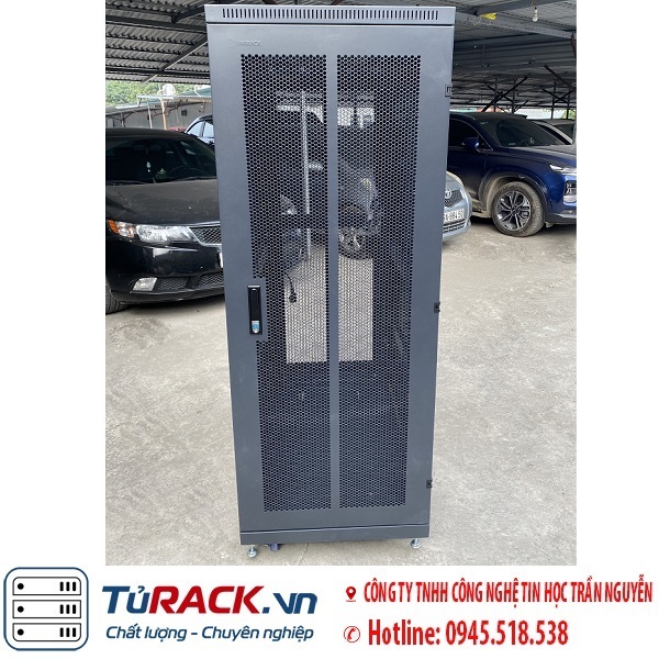 Tủ rack 32U UNR-32UD600 mẫu mới 2 cửa lưới