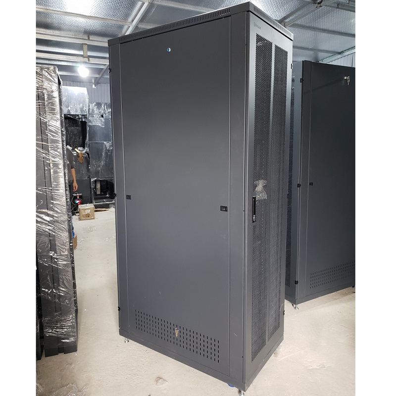 Tủ rack 42U UNR 42UD1000-2CL 2 cửa lưới hàng cao cấp